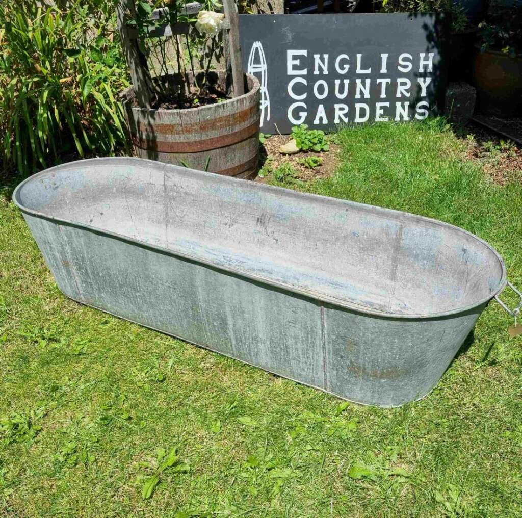 Large 5ft Vintage Galvanised Bath - English Country Gardens